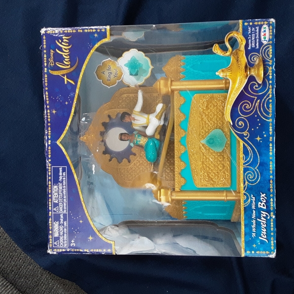 Toys | Jakks Pacific Disney Aladdin Jewlery Box A Whole New World ...